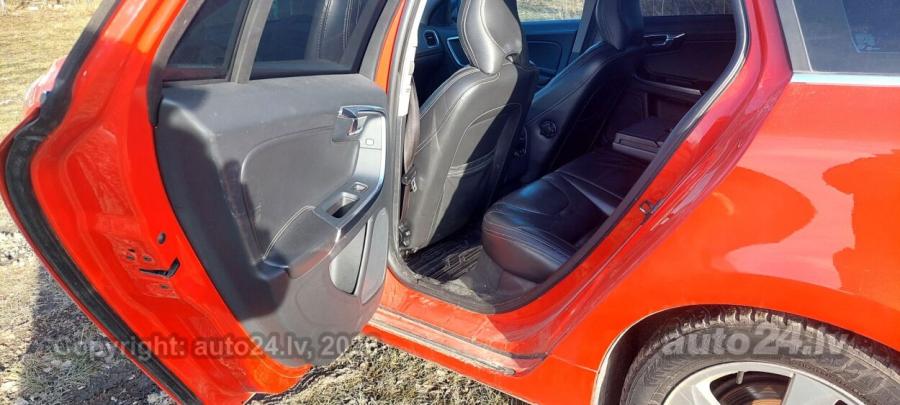 Красный Вольво B60 2011 в Таллин, объемом двигателя 1.60 л и пробегом 177 тыс. км за 5300 €, фото 5 на AUTOMOTO.COM.LV