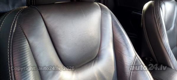 Sarkans Volvo V60 2011 Tallina, ar dzinēja tilpumu 1.60 L un nobraukumu 177 tūkst. km par 5300 €, foto 11 vietnē AUTOMOTO.COM.LV