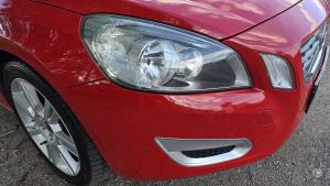 Sarkans Volvo V60 2011 Šauļi, ar dzinēja tilpumu 2.40 L un nobraukumu 294 tūkst. km par 5700 €, foto 12 vietnē AUTOMOTO.COM.LV