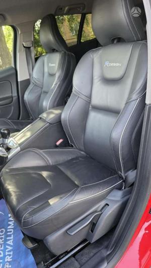 Sarkans Volvo V60 2011 Šauļi, ar dzinēja tilpumu 2.40 L un nobraukumu 294 tūkst. km par 5700 €, foto 28 vietnē AUTOMOTO.COM.LV