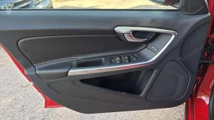 Sarkans Volvo V60 2011 Šauļi, ar dzinēja tilpumu 2.40 L un nobraukumu 294 tūkst. km par 5700 €, foto 30 vietnē AUTOMOTO.COM.LV
