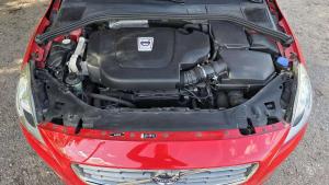 Sarkans Volvo V60 2011 Šauļi, ar dzinēja tilpumu 2.40 L un nobraukumu 294 tūkst. km par 5700 €, foto 39 vietnē AUTOMOTO.COM.LV