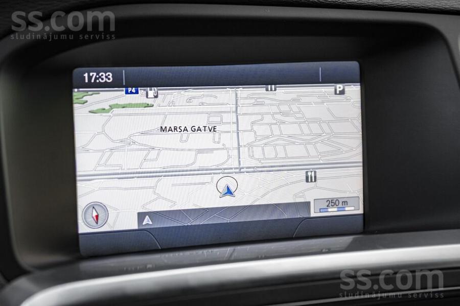 Red Volvo V60 2012 in Riga, with an engine capacity of 2.40 L and mileage of 322 thousand km for 5790 €, photo 27 on AUTOMOTO.COM.LV