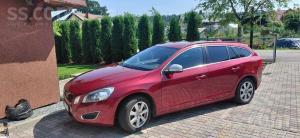 Red Volvo V60 2012 in Tukums, with an engine capacity of 2.00 L and mileage of 330 thousand km for 6500 €, photo  on AUTOMOTO.COM.LV