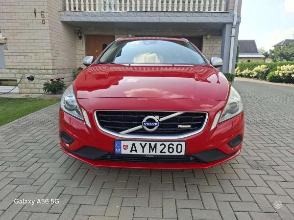 Красный Вольво B60 2012 в Пасвалис, объемом двигателя 1.98 л и пробегом 250 тыс. км за 4550 €, фото 1 на AUTOMOTO.COM.LV