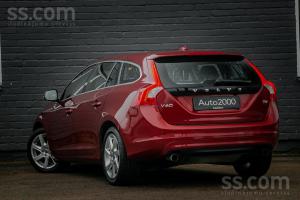 Sarkans Volvo V60 2013 Tukums, ar dzinēja tilpumu 1.60 L un nobraukumu 170 tūkst. km par 11790 €, foto 4 vietnē AUTOMOTO.COM.LV