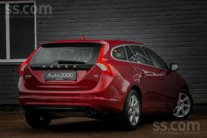 Sarkans Volvo V60 2013 Tukums, ar dzinēja tilpumu 1.60 L un nobraukumu 170 tūkst. km par 11790 €, foto 5 vietnē AUTOMOTO.COM.LV
