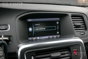 Sarkans Volvo V60 2013 Tukums, ar dzinēja tilpumu 1.60 L un nobraukumu 170 tūkst. km par 11790 €, foto 33 vietnē AUTOMOTO.COM.LV