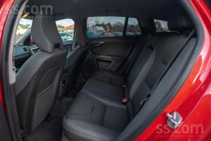 Sarkans Volvo V60 2013 Liepāja, ar dzinēja tilpumu 1.60 L un nobraukumu 290 tūkst. km par 6950 €, foto 13 vietnē AUTOMOTO.COM.LV