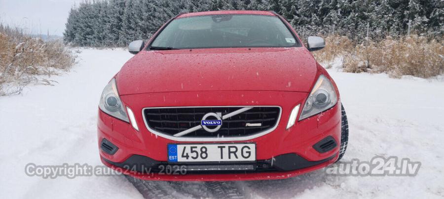 Sarkans Volvo V60 2013 Tartu, ar dzinēja tilpumu 2.40 L un nobraukumu 283 tūkst. km par 9500 €, foto 9 vietnē AUTOMOTO.COM.LV