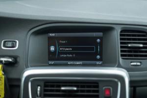 Sarkans Volvo V60 2013 Liepāja, ar dzinēja tilpumu 1.60 L un nobraukumu 290 tūkst. km par 6000 €, foto 23 vietnē AUTOMOTO.COM.LV