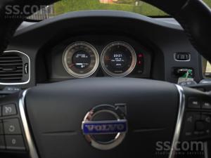 Sarkans Volvo V60 2013 Rīga, ar dzinēja tilpumu 2.00 L un nobraukumu 257 tūkst. km par 5950 €, foto 27 vietnē AUTOMOTO.COM.LV