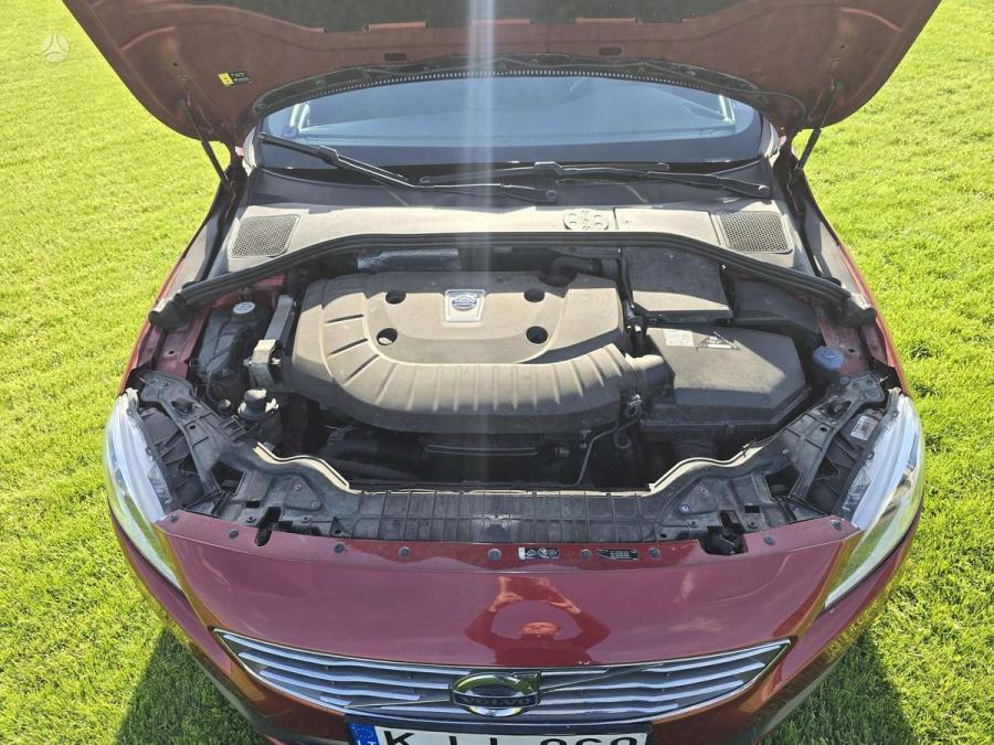 Red Volvo V60 2013 in Kaunas, with an engine capacity of 1.98 L and mileage of 206 thousand km for 6500 €, photo 12 on AUTOMOTO.COM.LV