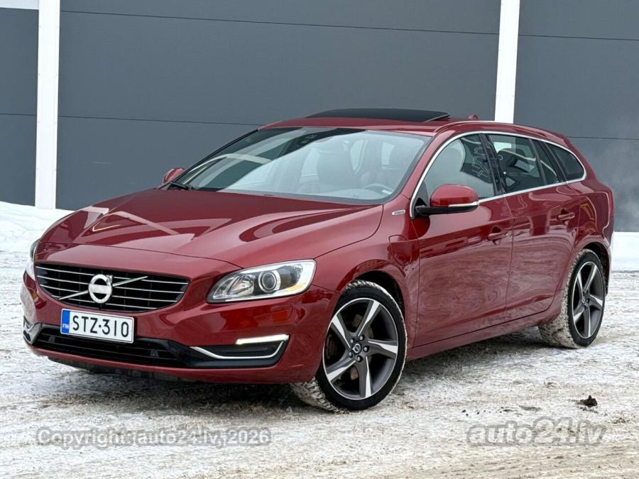 Sarkans Volvo V60 2014 Tallina, ar dzinēja tilpumu 2.40 L un nobraukumu 261 tūkst. km par 8790 €, foto 1 vietnē AUTOMOTO.COM.LV