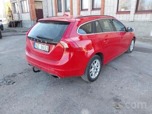 Red Volvo V60 2014 in Talsi, with an engine capacity of 2.00 L and mileage of 299 thousand km for 6500 €, photo 5 on AUTOMOTO.COM.LV