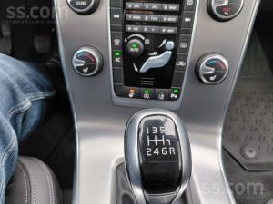 Red Volvo V60 2014 in Talsi, with an engine capacity of 2.00 L and mileage of 299 thousand km for 6500 €, photo 19 on AUTOMOTO.COM.LV