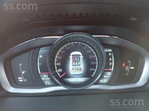 Red Volvo V60 2014 in Talsi, with an engine capacity of 2.00 L and mileage of 299 thousand km for 6500 €, photo 21 on AUTOMOTO.COM.LV