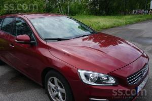 Red Volvo V60 2014 in Riga, with an engine capacity of 2.00 L and mileage of 286 thousand km for 4700 €, photo  on AUTOMOTO.COM.LV