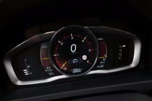 Sarkans Volvo V60 2014 Jelgava, ar dzinēja tilpumu 2.40 L un nobraukumu 296 tūkst. km par 9000 €, foto 32 vietnē AUTOMOTO.COM.LV