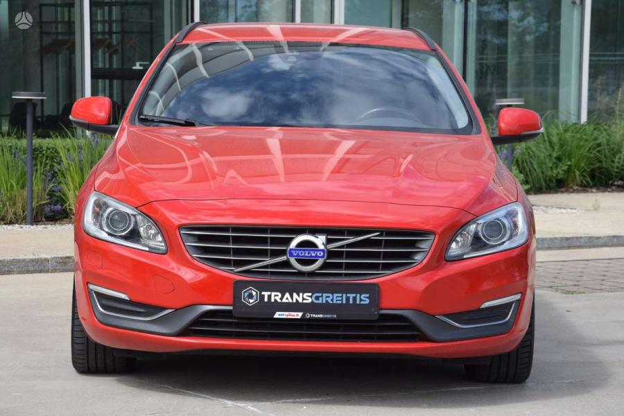 Красный Вольво B60 2014 в Вильнюс, объемом двигателя 1.98 л и пробегом 296 тыс. км за 7200 €, фото 3 на AUTOMOTO.COM.LV