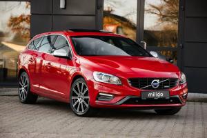 Sarkans Volvo V60 2014 Jelgava, ar dzinēja tilpumu 2.40 L un nobraukumu 302 tūkst. km par 7200 €, foto 5 vietnē AUTOMOTO.COM.LV