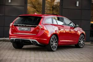 Sarkans Volvo V60 2014 Jelgava, ar dzinēja tilpumu 2.40 L un nobraukumu 302 tūkst. km par 7200 €, foto 8 vietnē AUTOMOTO.COM.LV