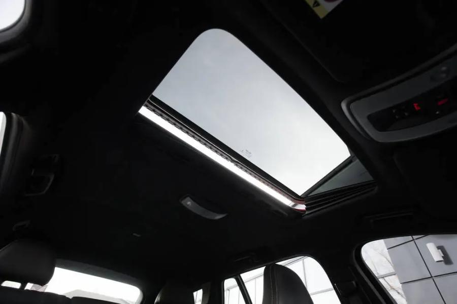 Sarkans Volvo V60 2014 Jelgava, ar dzinēja tilpumu 2.40 L un nobraukumu 302 tūkst. km par 7200 €, foto 23 vietnē AUTOMOTO.COM.LV