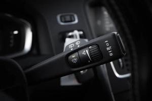 Sarkans Volvo V60 2014 Jelgava, ar dzinēja tilpumu 2.40 L un nobraukumu 302 tūkst. km par 7200 €, foto 37 vietnē AUTOMOTO.COM.LV