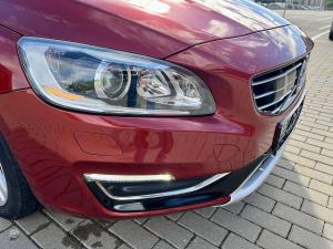 Red Volvo V60 2014 in Kaunas, with an engine capacity of 2.40 L and mileage of 277 thousand km for 7390 €, photo 8 on AUTOMOTO.COM.LV