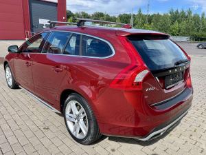 Red Volvo V60 2014 in Kaunas, with an engine capacity of 2.40 L and mileage of 277 thousand km for 7390 €, photo 14 on AUTOMOTO.COM.LV