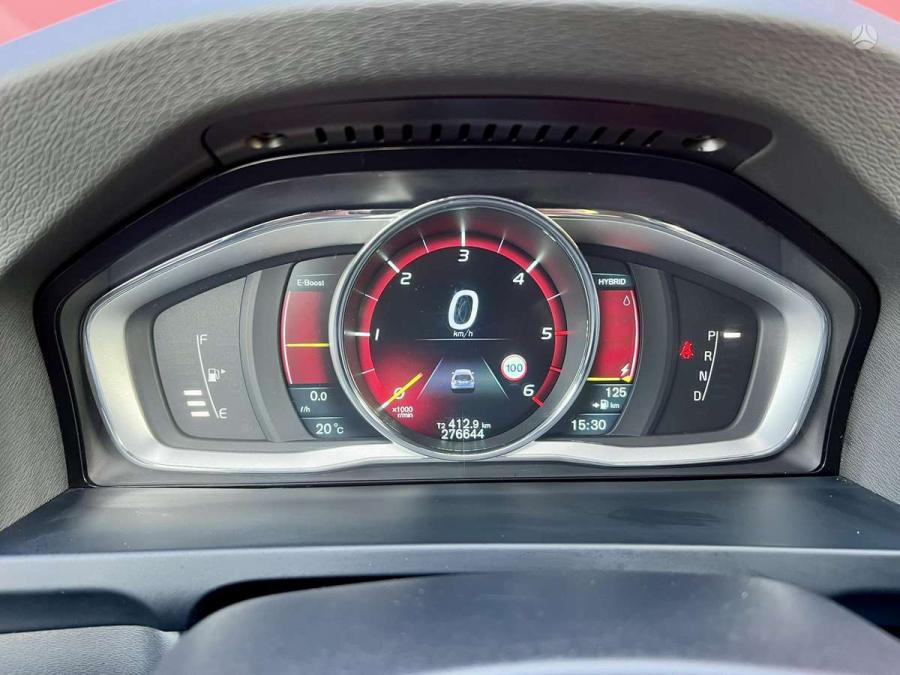 Red Volvo V60 2014 in Kaunas, with an engine capacity of 2.40 L and mileage of 277 thousand km for 7390 €, photo 29 on AUTOMOTO.COM.LV