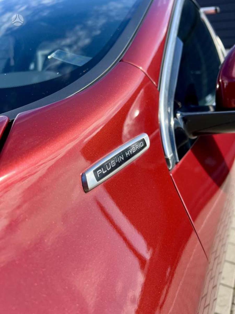 Red Volvo V60 2014 in Kaunas, with an engine capacity of 2.40 L and mileage of 277 thousand km for 7390 €, photo 39 on AUTOMOTO.COM.LV