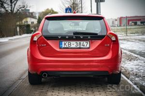 Red Volvo V60 2015 in Riga, with an engine capacity of 2.00 L and mileage of 0 thousand km for 5990 €, photo 5 on AUTOMOTO.COM.LV