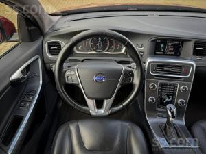 Sarkans Volvo V60 2015 Rīga, ar dzinēja tilpumu 2.40 L un nobraukumu 194 tūkst. km par 12300 €, foto 22 vietnē AUTOMOTO.COM.LV