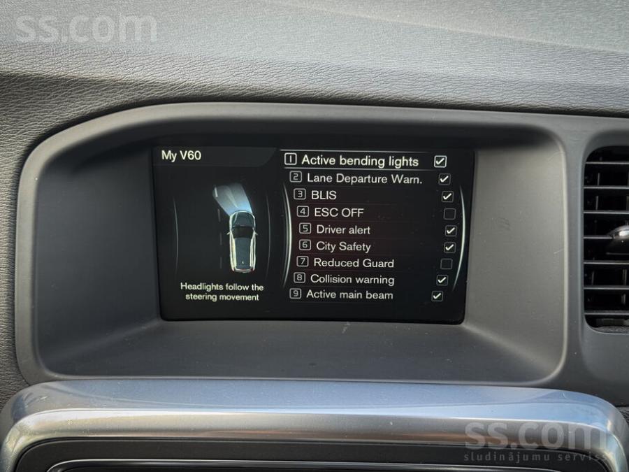 Sarkans Volvo V60 2015 Rīga, ar dzinēja tilpumu 2.40 L un nobraukumu 194 tūkst. km par 12300 €, foto 26 vietnē AUTOMOTO.COM.LV