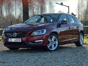 Red Volvo V60 2015 in Jelgava, with an engine capacity of 2.40 L and mileage of 242 thousand km for 9990 €, photo  on AUTOMOTO.COM.LV