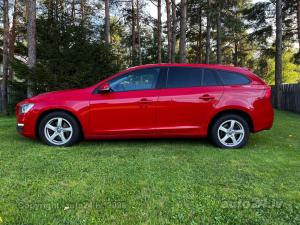 Sarkans Volvo V60 2016 Tallina, ar dzinēja tilpumu 2.00 L un nobraukumu 263 tūkst. km par 7900 €, foto 6 vietnē AUTOMOTO.COM.LV