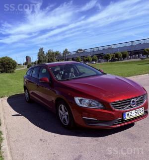 Red Volvo V60 2016 in Riga, with an engine capacity of 2.00 L and mileage of 241 thousand km for 7200 €, photo  on AUTOMOTO.COM.LV