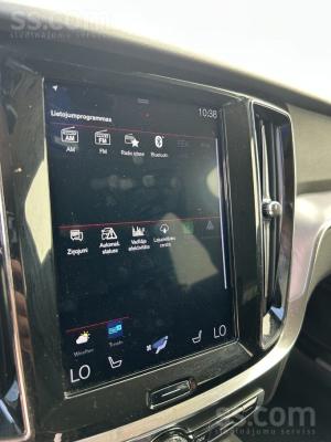 Sarkans Volvo V60 2018 Jūrmala, ar dzinēja tilpumu 2.00 L un nobraukumu 209 tūkst. km par 15999 €, foto 16 vietnē AUTOMOTO.COM.LV