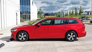 Красный Вольво B60 2018 в Вильнюс, объемом двигателя 1.97 л и пробегом 196 тыс. км за 10990 €, фото 8 на AUTOMOTO.COM.LV