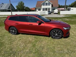 Red Volvo V60 2018 in Tallinn, with an engine capacity of 2.00 L and mileage of 205 thousand km for 12500 €, photo 3 on AUTOMOTO.COM.LV
