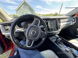 Red Volvo V60 2018 in Tallinn, with an engine capacity of 2.00 L and mileage of 205 thousand km for 12500 €, photo 9 on AUTOMOTO.COM.LV