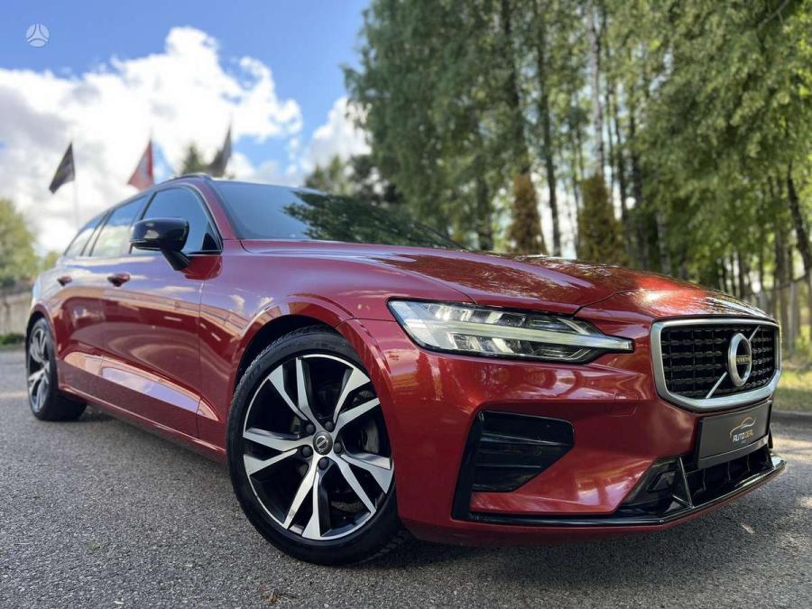 Red Volvo V60 2019 in Kazlu Ruda, with an engine capacity of 1.97 L and mileage of 300 thousand km for 13000 €, photo 1 on AUTOMOTO.COM.LV