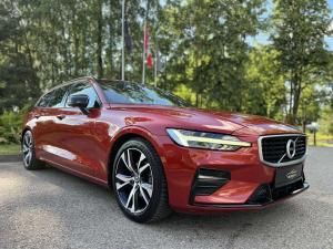 Red Volvo V60 2019 in Kazlu Ruda, with an engine capacity of 1.97 L and mileage of 300 thousand km for 13000 €, photo 4 on AUTOMOTO.COM.LV
