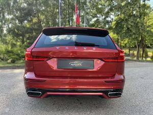Red Volvo V60 2019 in Kazlu Ruda, with an engine capacity of 1.97 L and mileage of 300 thousand km for 13000 €, photo 14 on AUTOMOTO.COM.LV