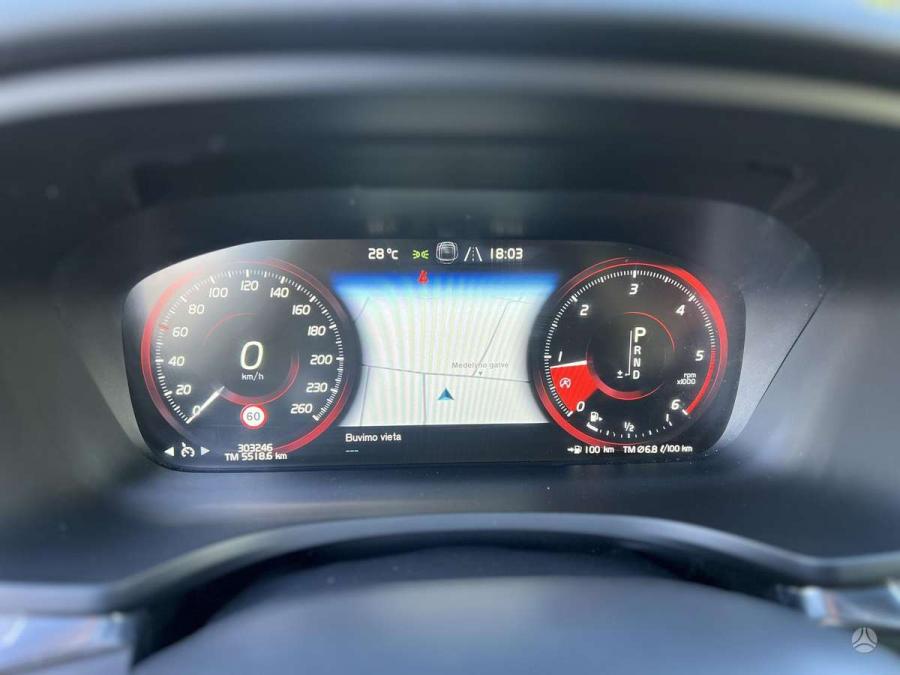 Red Volvo V60 2019 in Kazlu Ruda, with an engine capacity of 1.97 L and mileage of 300 thousand km for 13000 €, photo 18 on AUTOMOTO.COM.LV