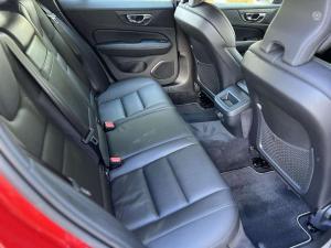 Red Volvo V60 2019 in Kazlu Ruda, with an engine capacity of 1.97 L and mileage of 300 thousand km for 13000 €, photo 28 on AUTOMOTO.COM.LV