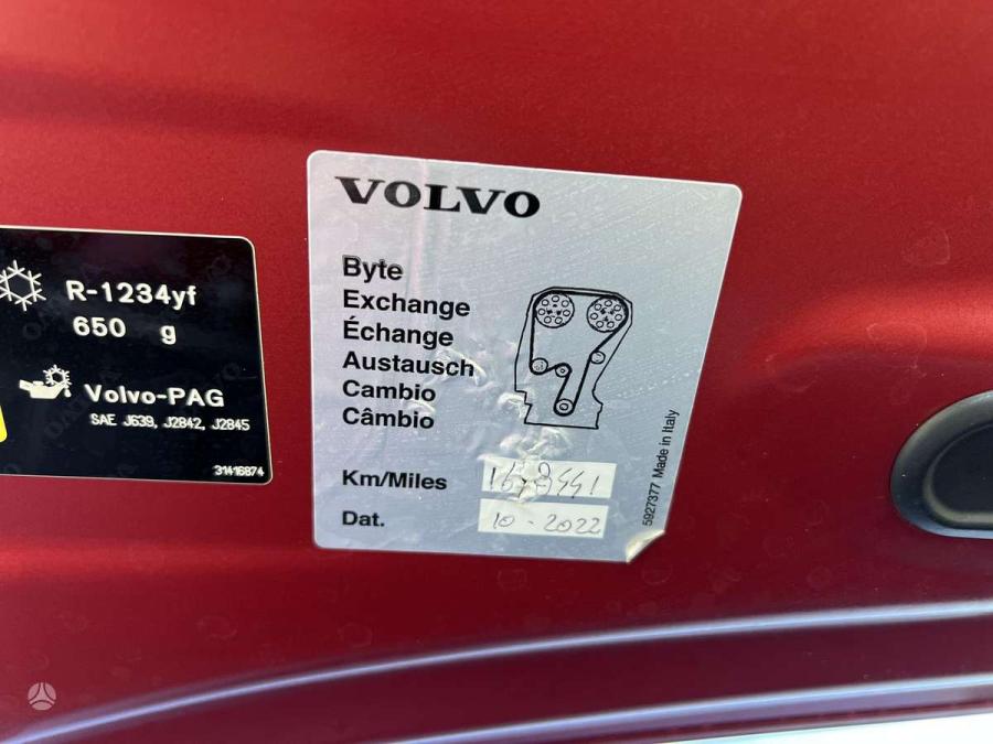 Red Volvo V60 2019 in Kazlu Ruda, with an engine capacity of 1.97 L and mileage of 300 thousand km for 13000 €, photo 34 on AUTOMOTO.COM.LV