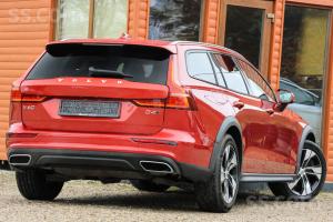 Sarkans Volvo V60 2019 Tukums, ar dzinēja tilpumu 2.00 L un nobraukumu 170 tūkst. km par 100 €, foto 4 vietnē AUTOMOTO.COM.LV