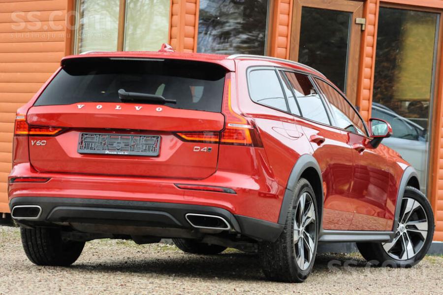 Sarkans Volvo V60 2019 Tukums, ar dzinēja tilpumu 2.00 L un nobraukumu 170 tūkst. km par 100 €, foto 4 vietnē AUTOMOTO.COM.LV
